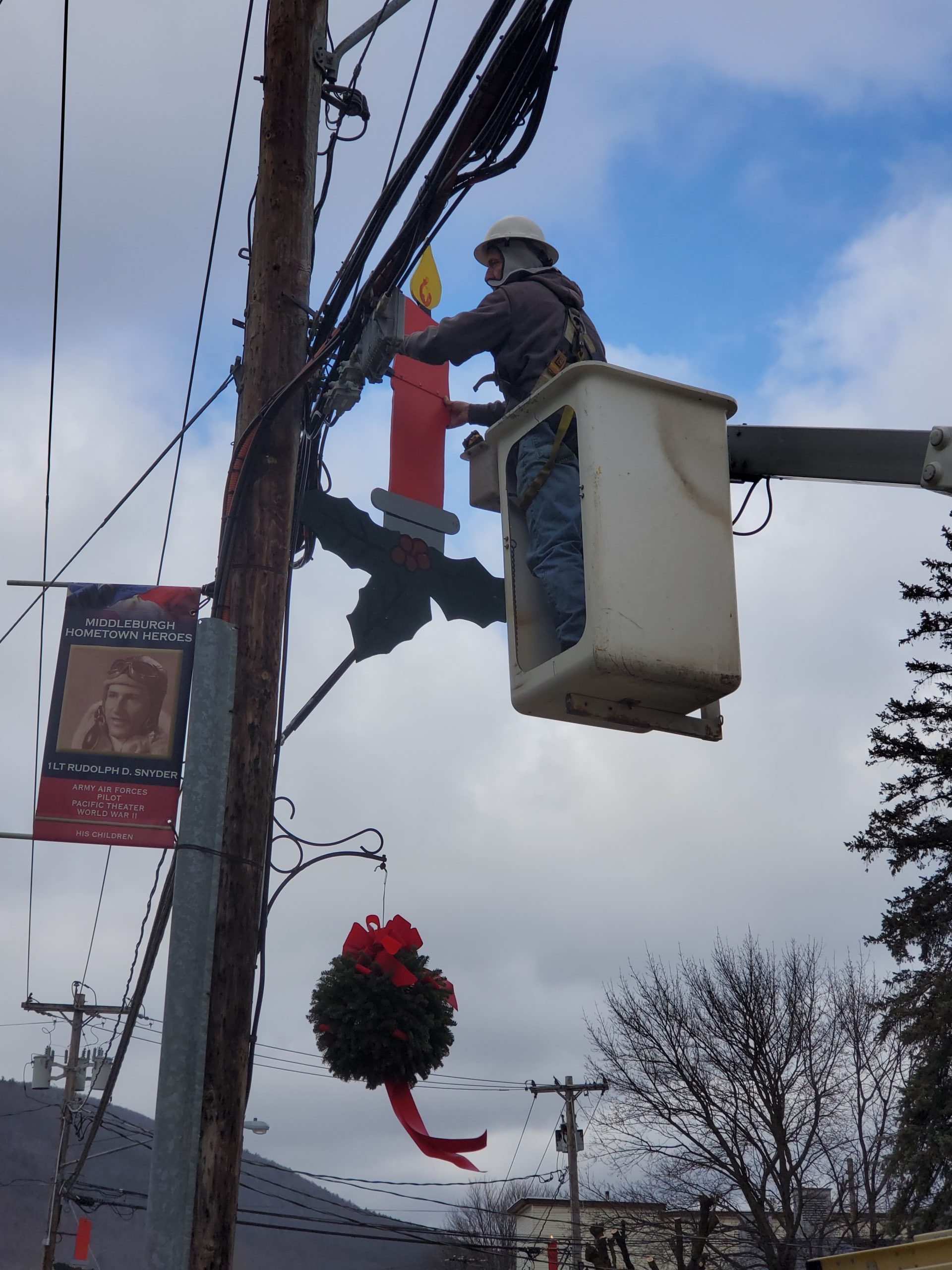 Holiday Season 2021 - MIDTEL